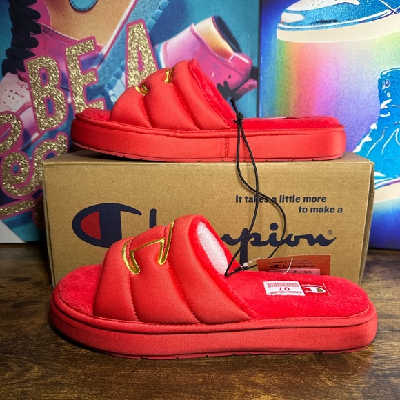 Champion | Shoes | Champion Plush Core Slides Girls Grade School Size ...